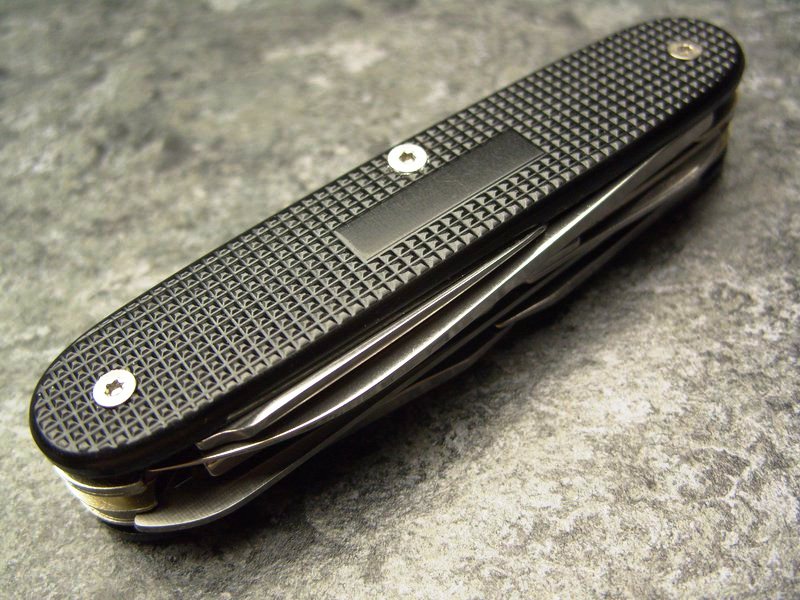 SAK-Mod: Black Alox Farmer plus Schere | Chris Custom Works