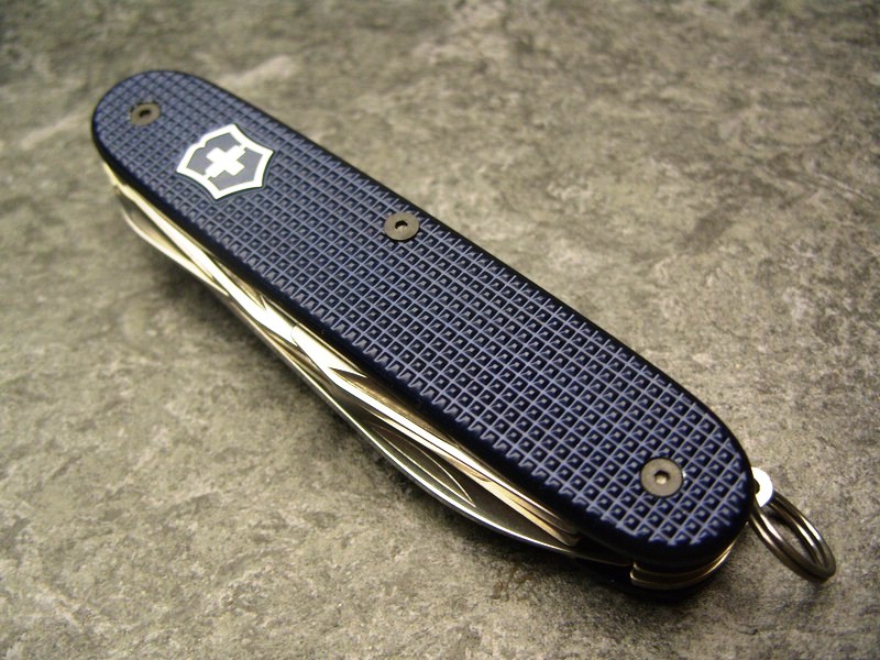 SAK-Mod: Enhanced steel blue Alox Recruit | Chris Custom Works