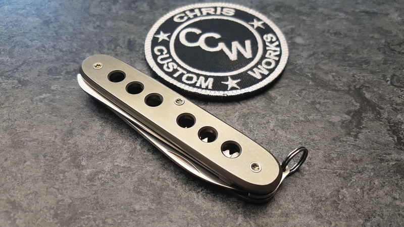 Chris Custom Works | SAK-Customs, knives & product photography