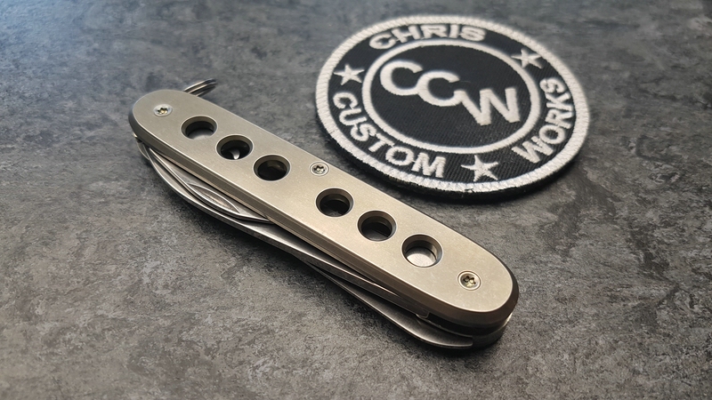 Chris Custom Works | SAK-Customs, knives & product photography