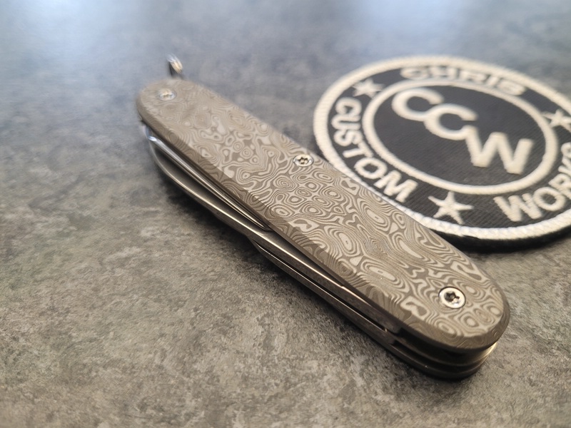 Chris Custom Works | SAK-Customs, knives & product photography | Seite 2